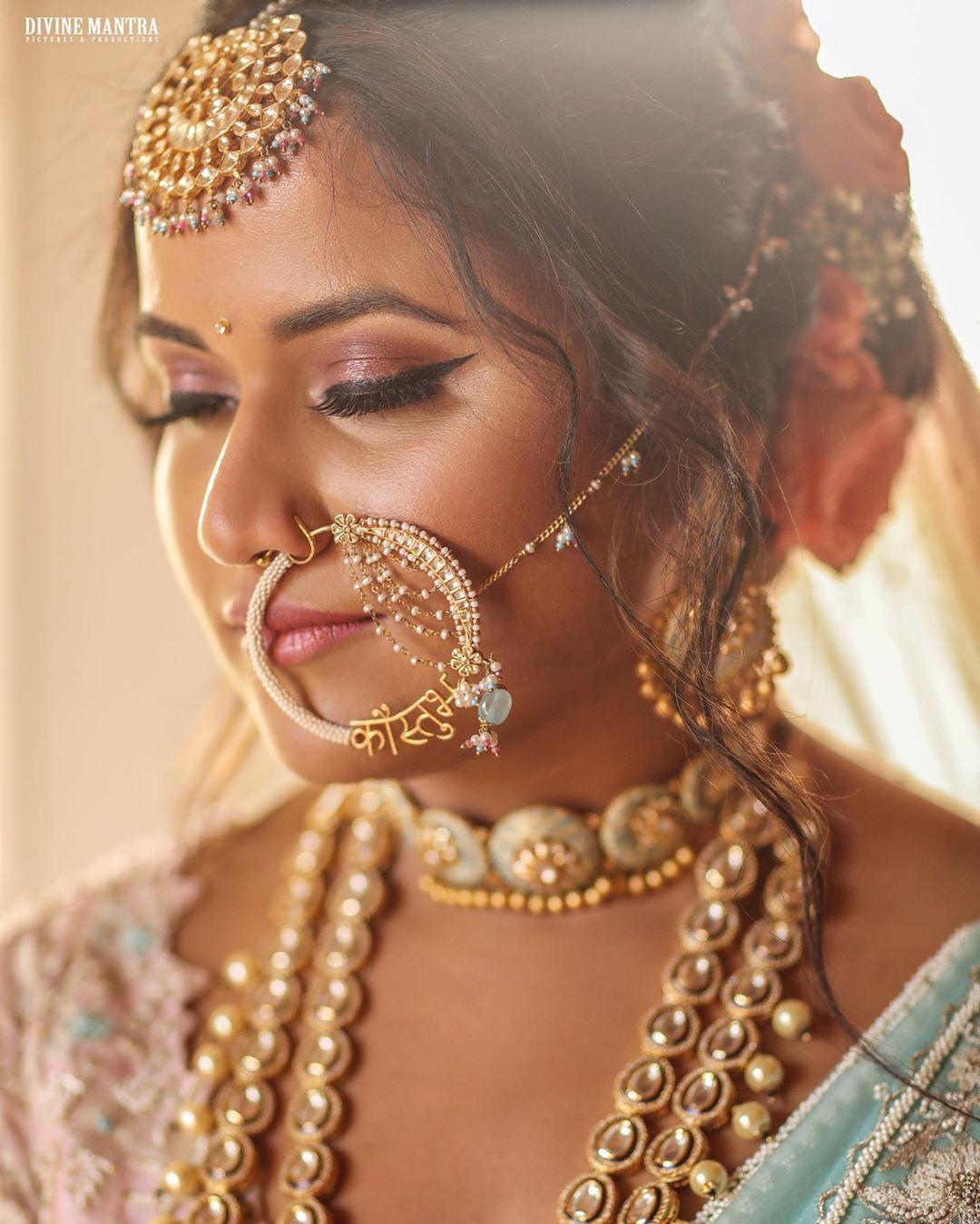6 Trendy Nath Designs for the Experimental New-age Bride