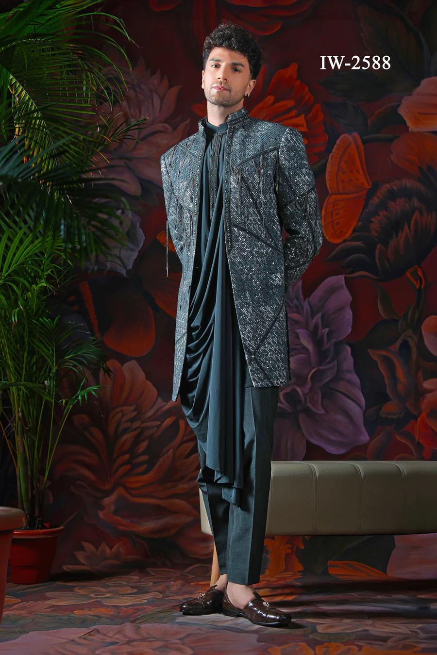 55+ Dapper Engagement Outfits for Men in 2026