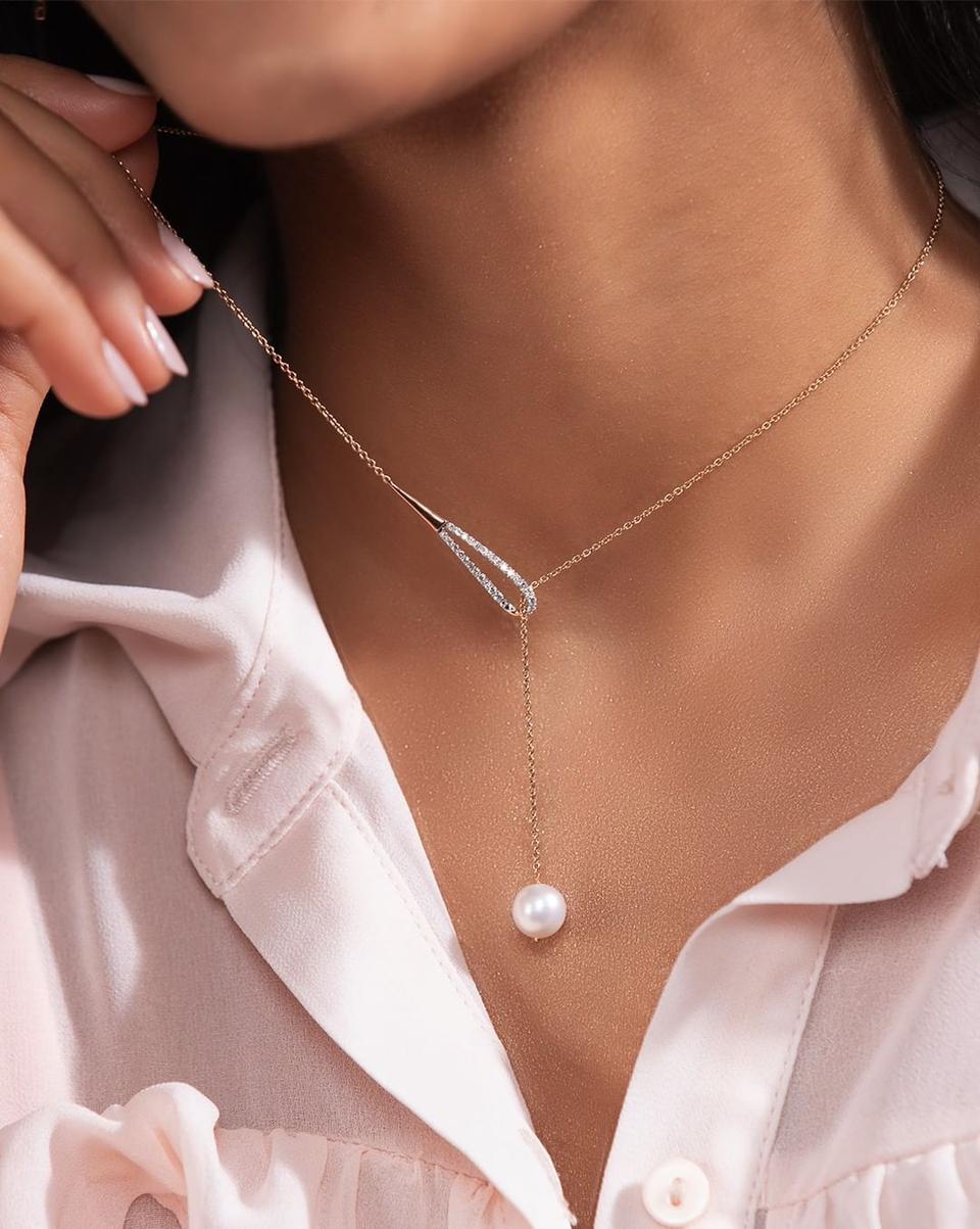 Diamond Pendant Designs to Gift on Your First Anniversary!