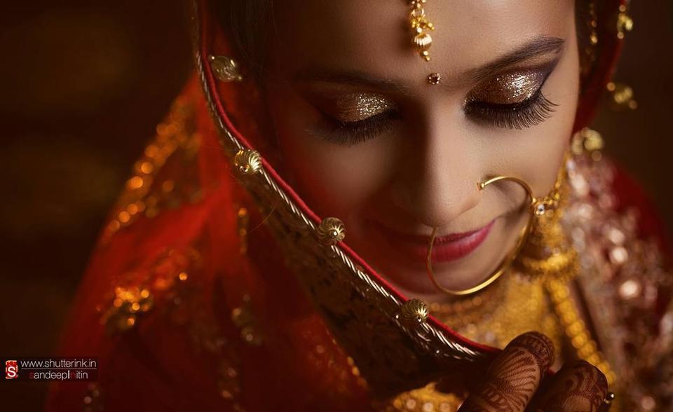 6 Gold Nath Designs That Will Inspire You to Get Your Nose Pierced!