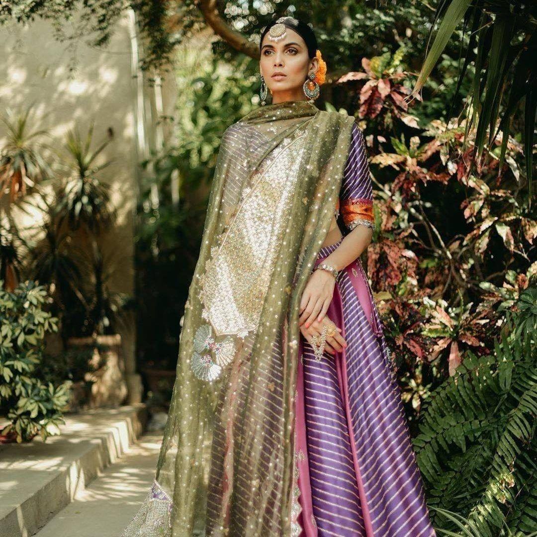 12 Mehndi Dresses and outfits For Bride Trending this Wedding Season