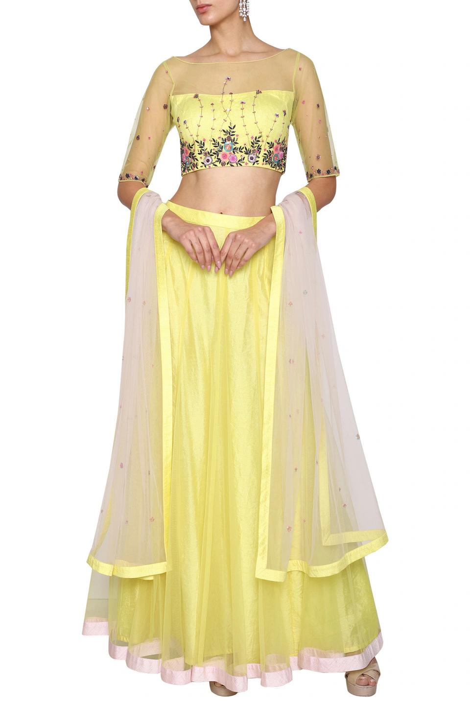 40 Boat Neck Blouse Designs To Bookmark in 2025 | WeddingWire