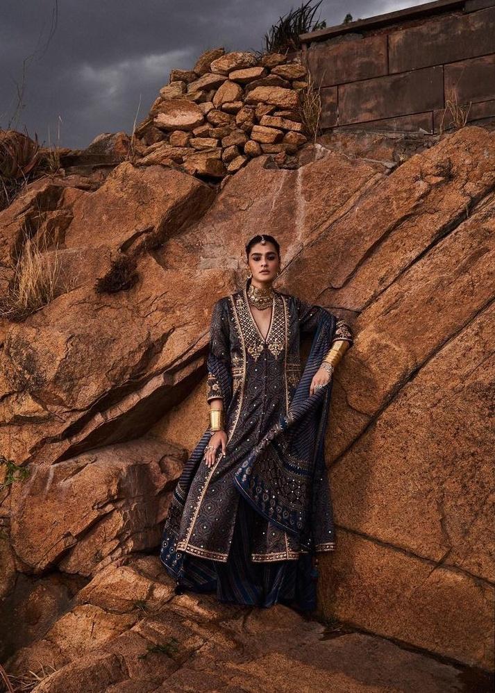 Anita Dongre Suits - Designer Suits Collection By Anita Dongre with ...