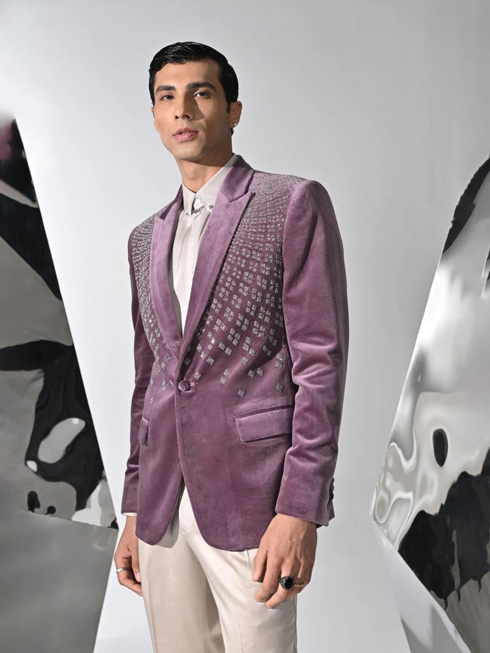 55+ Dapper Engagement Outfits for Men in 2026