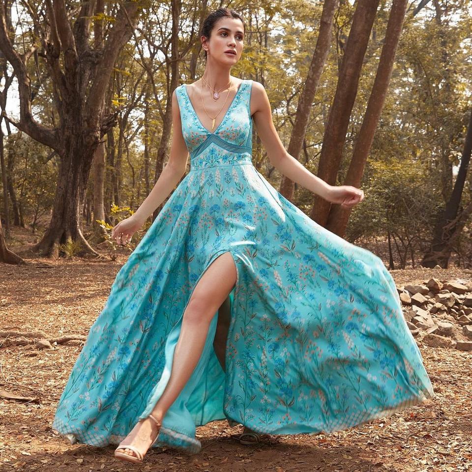 Anita Dongre Gowns - Indian Wedding Designer Gowns by Anita Dongre