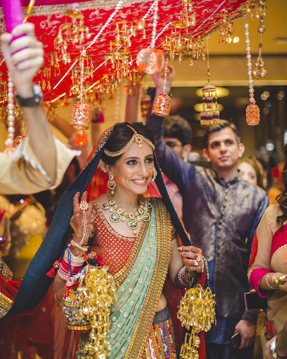 All Possible DIY Phoolon Ki Chadar Ideas to Customise Your Bridal Entry