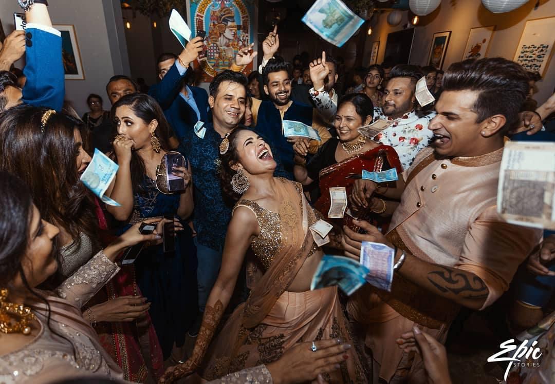 9 Super Fun Traditional Wedding Games That You & Your Guests Will Love ...