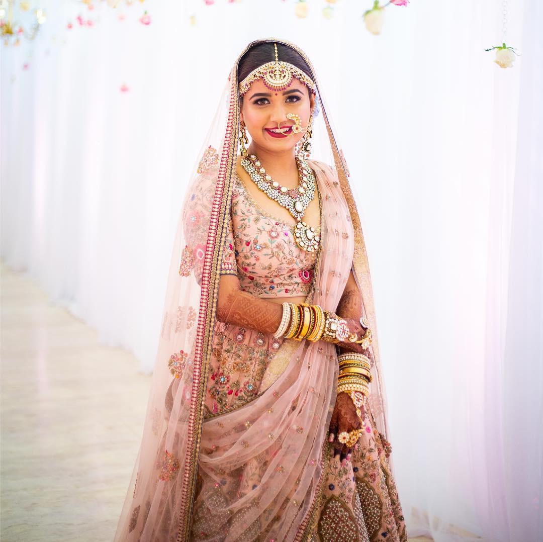 Bridal Sets From Sabyasachi That Are Royal & Drool-Worthy