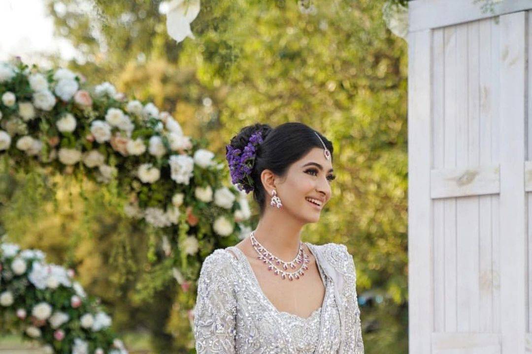 38+ Gorgeous Open Hairstyles for Weddings and Parties
