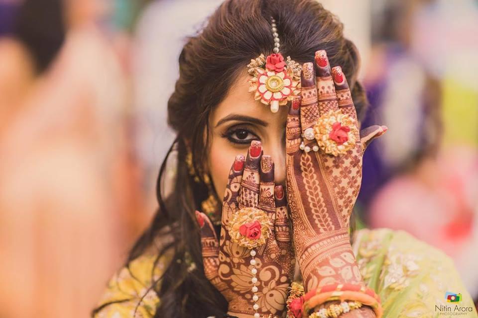 40+ Gorgeous Floral Mehndi Designs For Your Hands and Feet