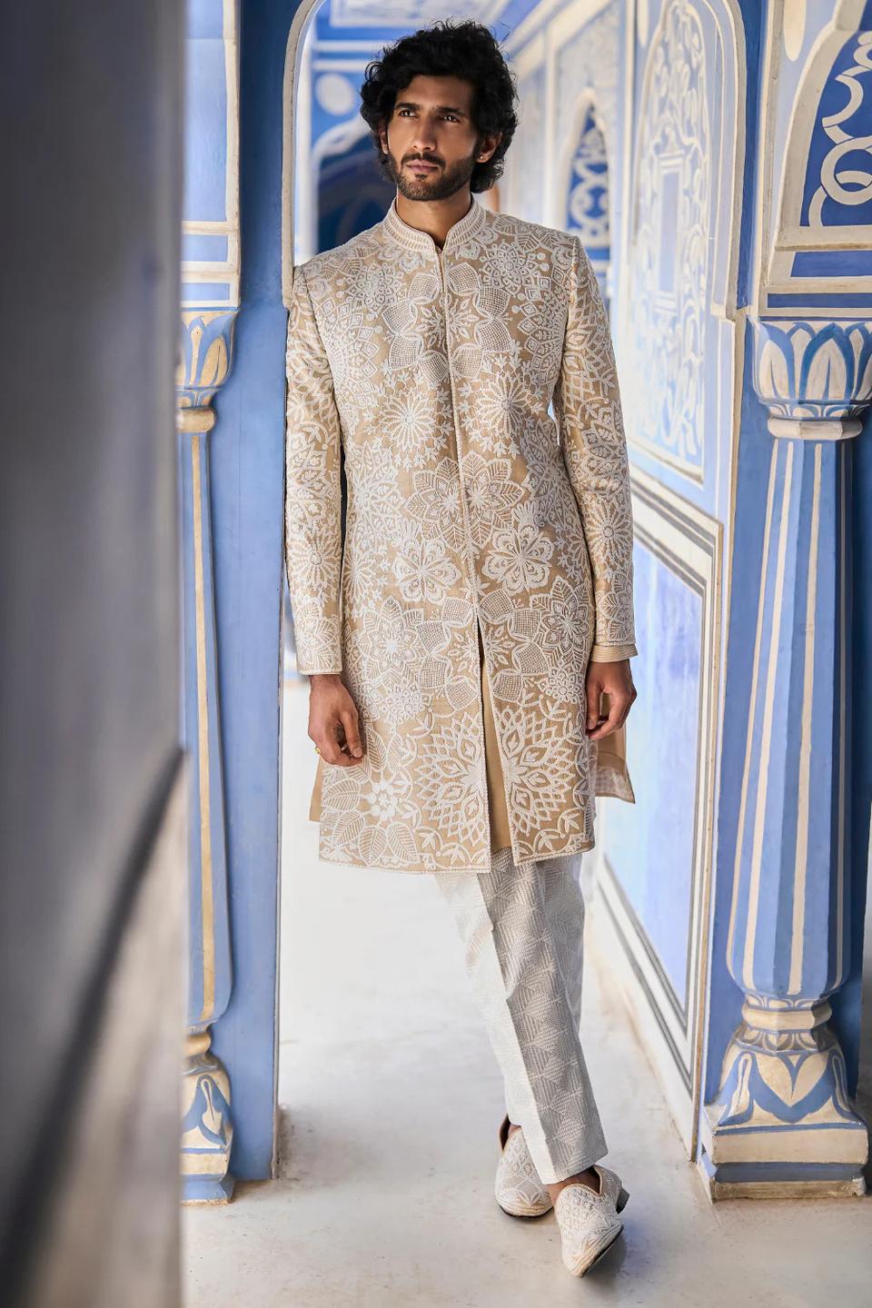 55+ Dapper Engagement Outfits for Men in 2026