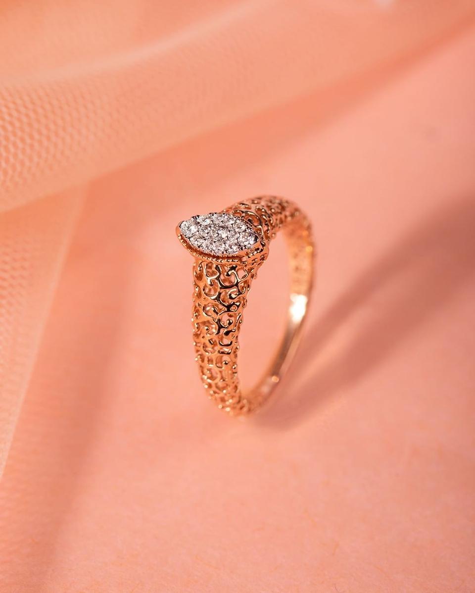 The Ultimate Guide With Gold Engagement Ring Designs for Couple