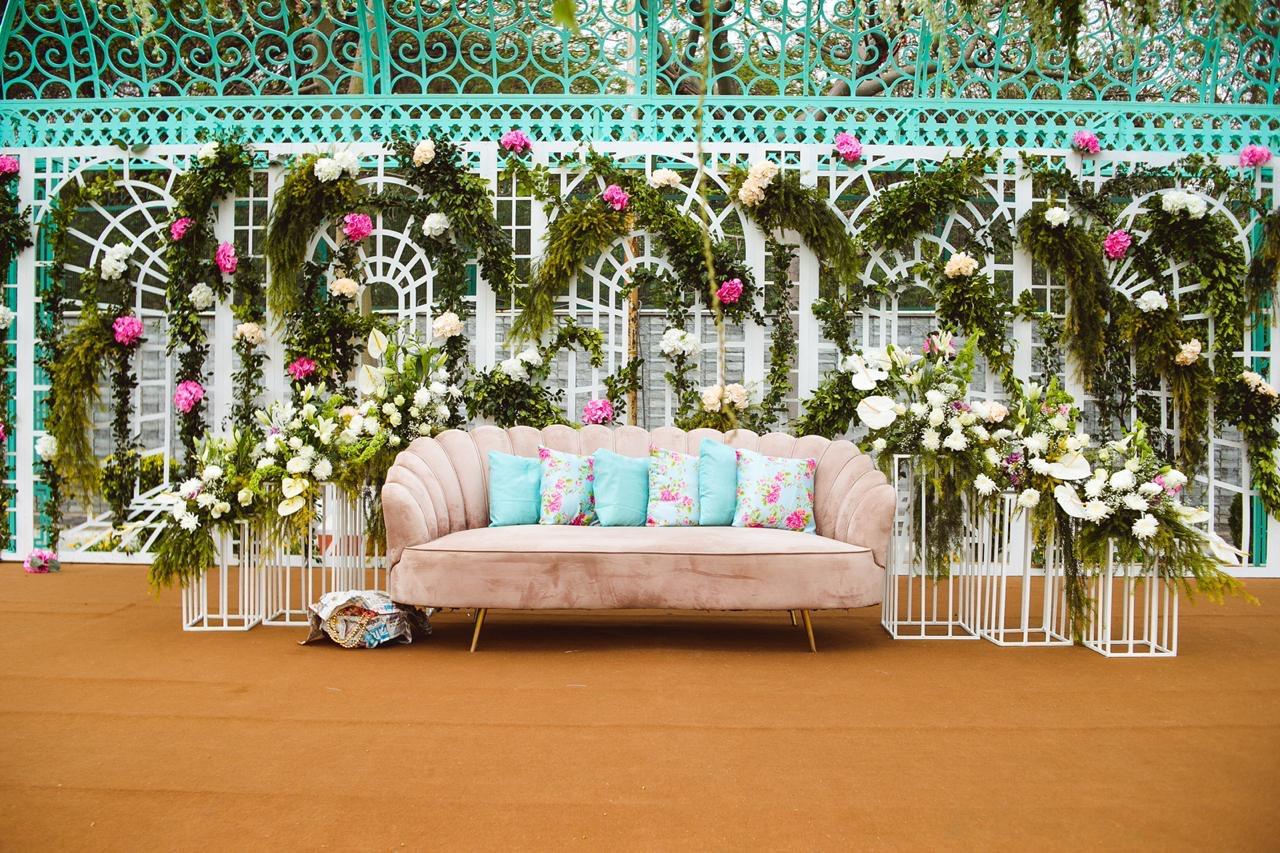Eye-grabbing Ideas to Ace Intimate Ceremony Setting for Pheras & Vows