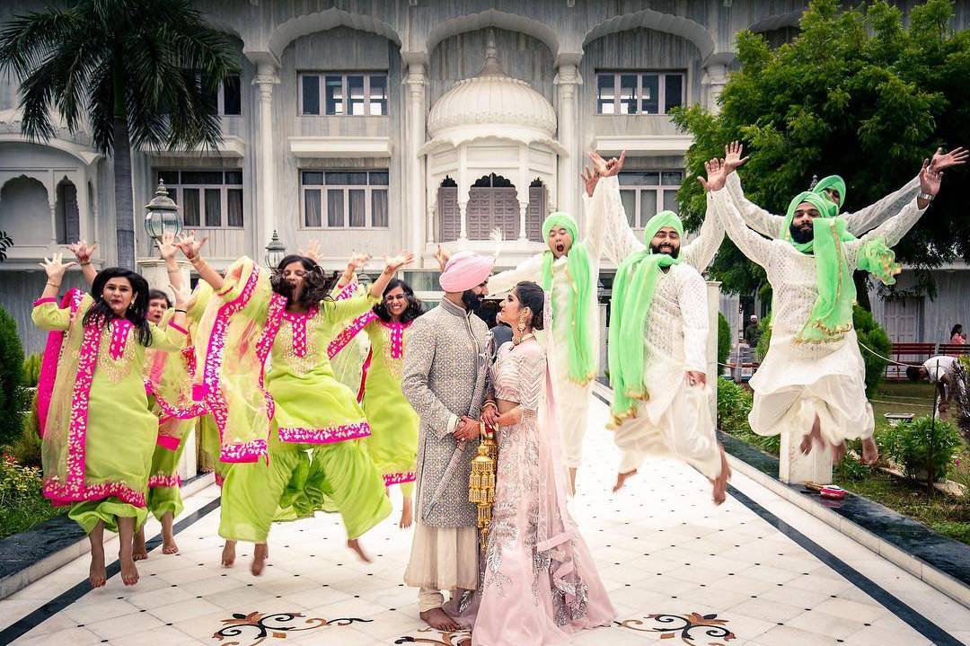 Master the Art of Awe-Inducing Couple Dance Steps and Dance the Night ...
