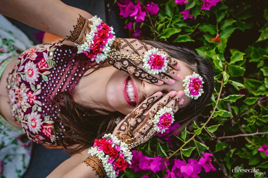 40+ Easy Henna Designs for Beginners for Your Hands & Feet