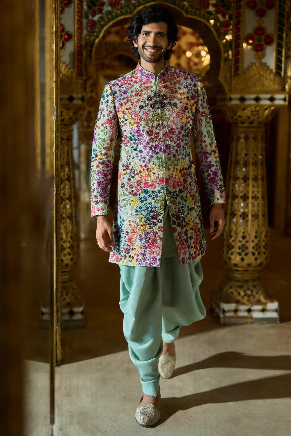 55+ Dapper Engagement Outfits for Men in 2026