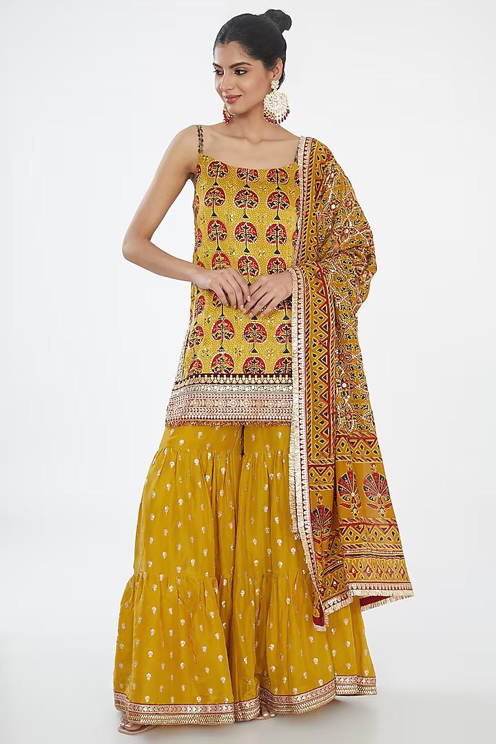 40+ Latest and Trendiest Haldi Dress Inspirations