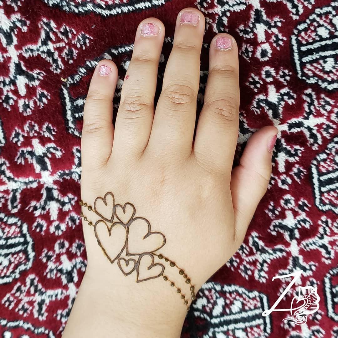 100+ Easy Mehndi Designs for Your Kid's Adorable Hands