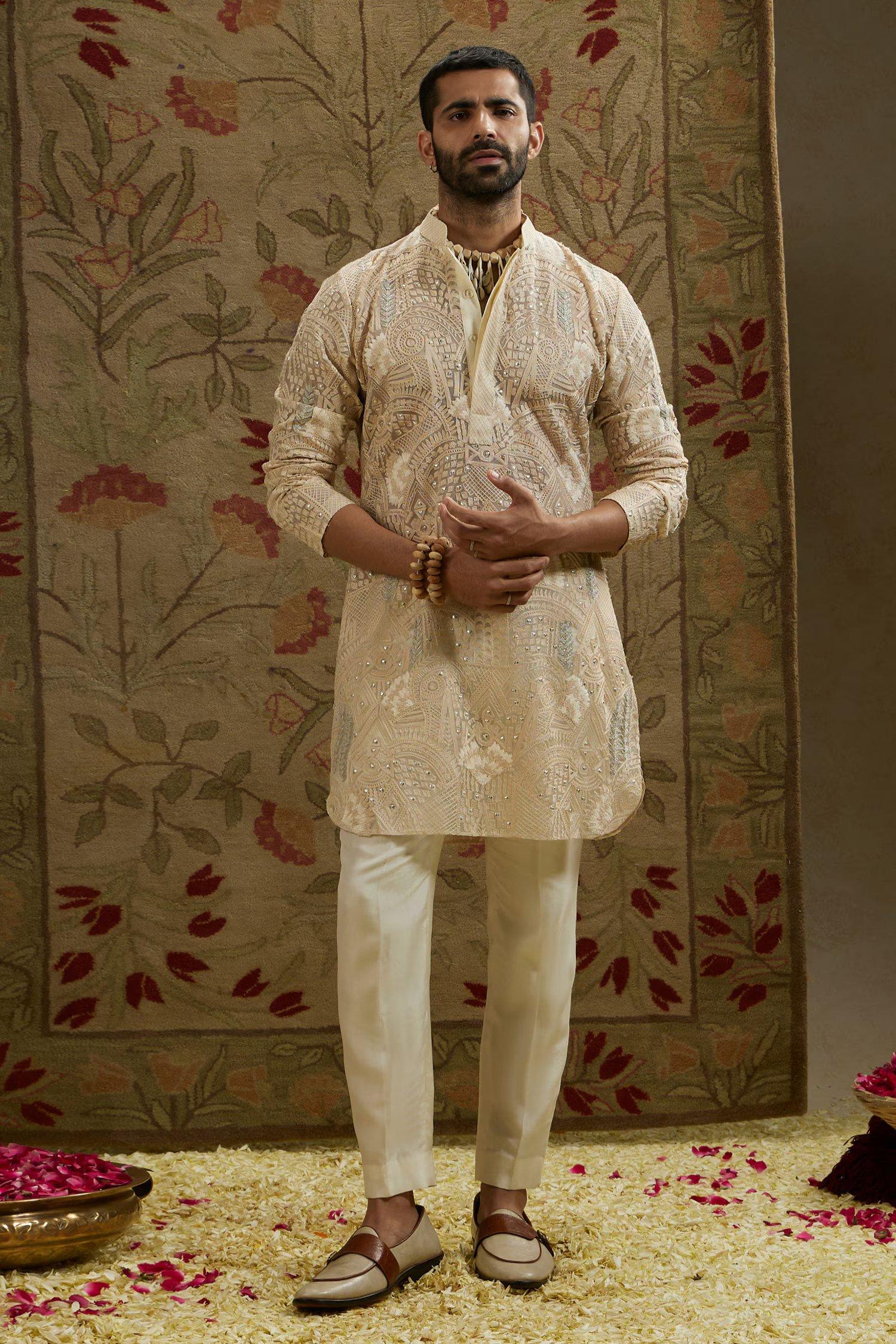 40 Striking Onam Attire Ideas for You and Your Family