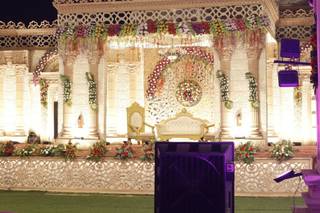 The Grand Piazza Party Lawn - Venue - Indirapuram - Weddingwire.in