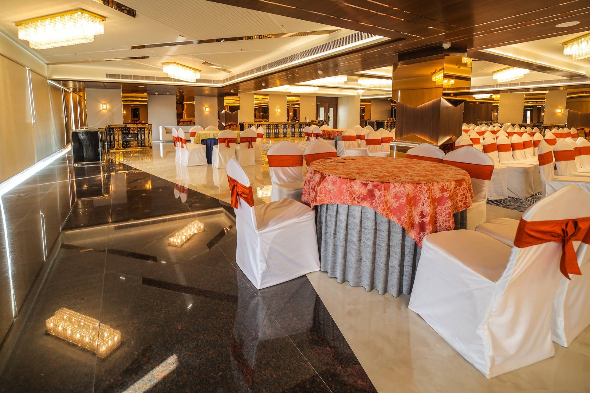 Kingship by Kahlon - Venue - Gomti Nagar - Weddingwire.in