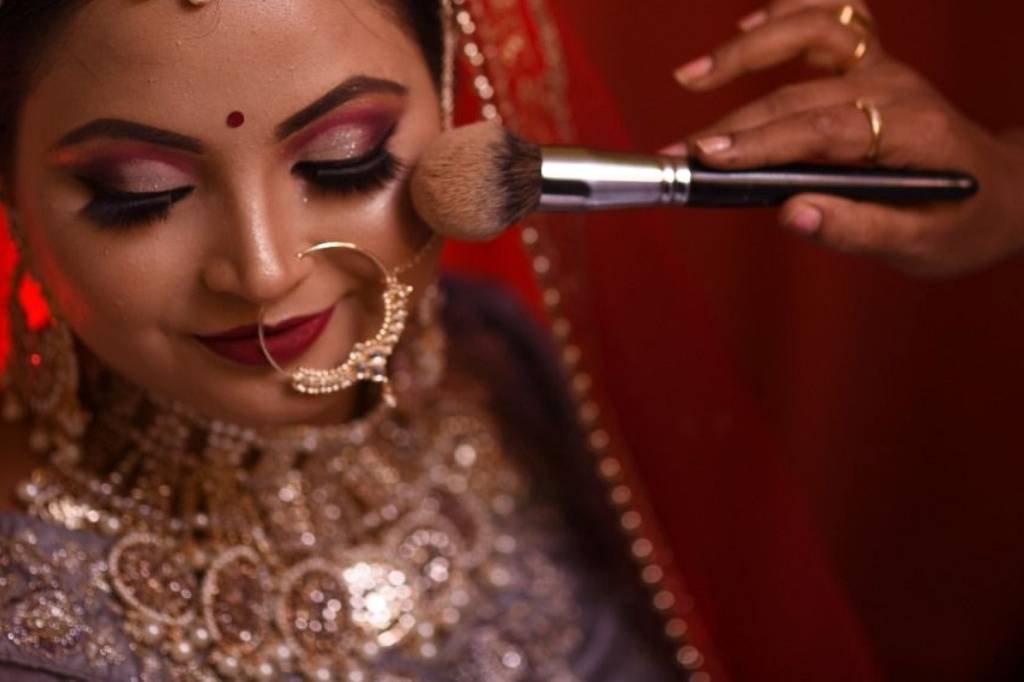 Makeup Artist- Find Makeup Artists Near Me with Prices & Discounts
