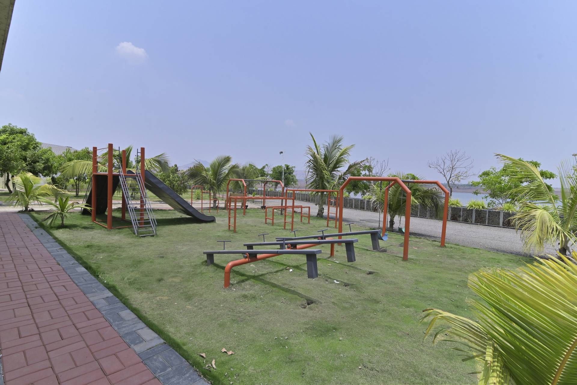 Elegant Waterfront Resort - Venue - Shivane - Weddingwire.in