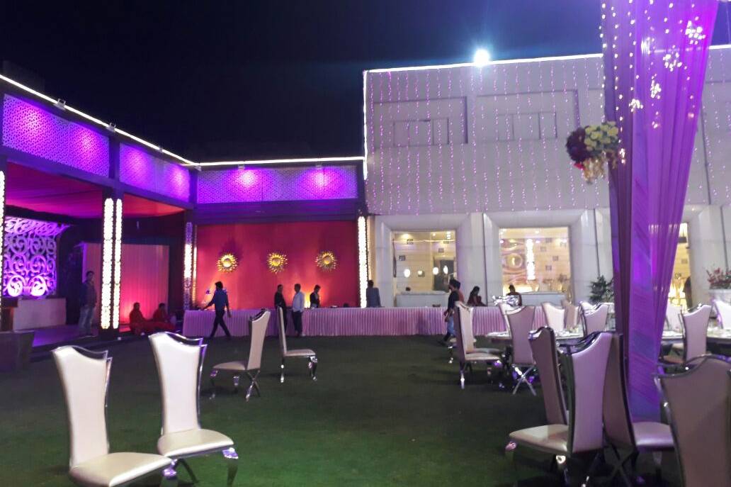 The Grand Piazza Party Lawn - Venue - Indirapuram - Weddingwire.in