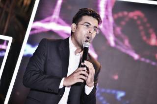 Anchor Nitish Sharma - Entertainment - DLF Phase 1, 2, 3 - Cyber City ...