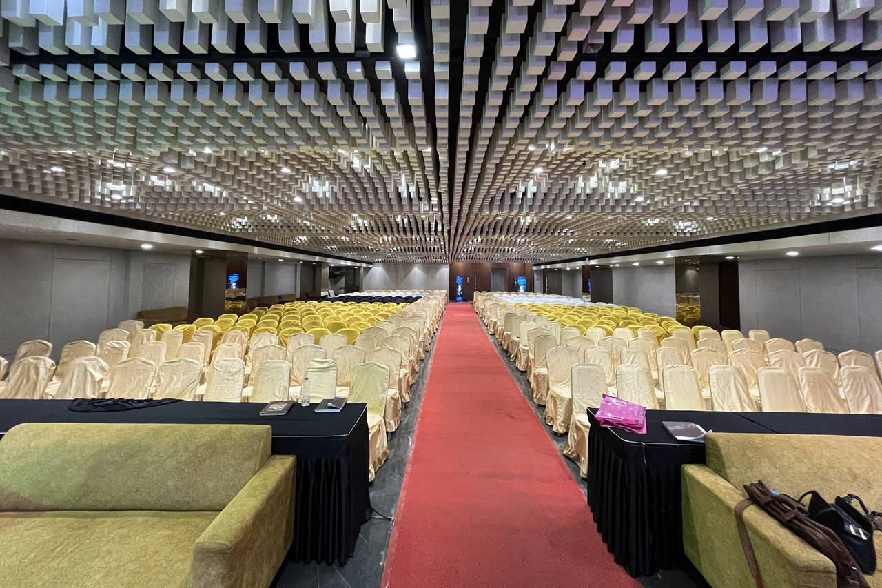 Crescent Rooms And Banquet - Venue - Vesu - Weddingwire.in